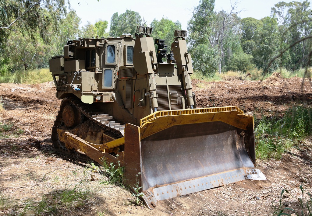 IAI wins robotics contract: will convert Caterpillar Dozer's into ...