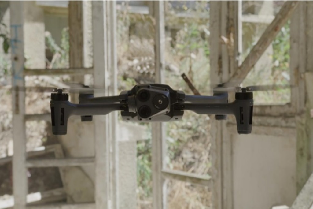 Parrot chosen by the French Defense Procurement Agency (DGA) for the ...