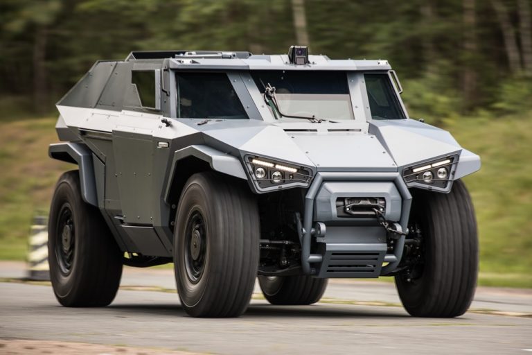 First public appearance for Arquus Scarabee hybrid recce vehicle - EDR ...