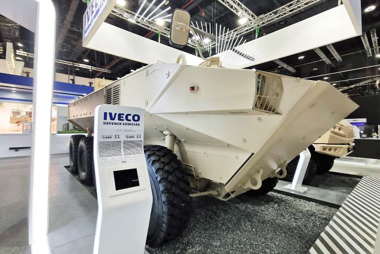 Iveco DV unveils its SuperAV Land 8x8 infantry fighting vehicle - EDR ...