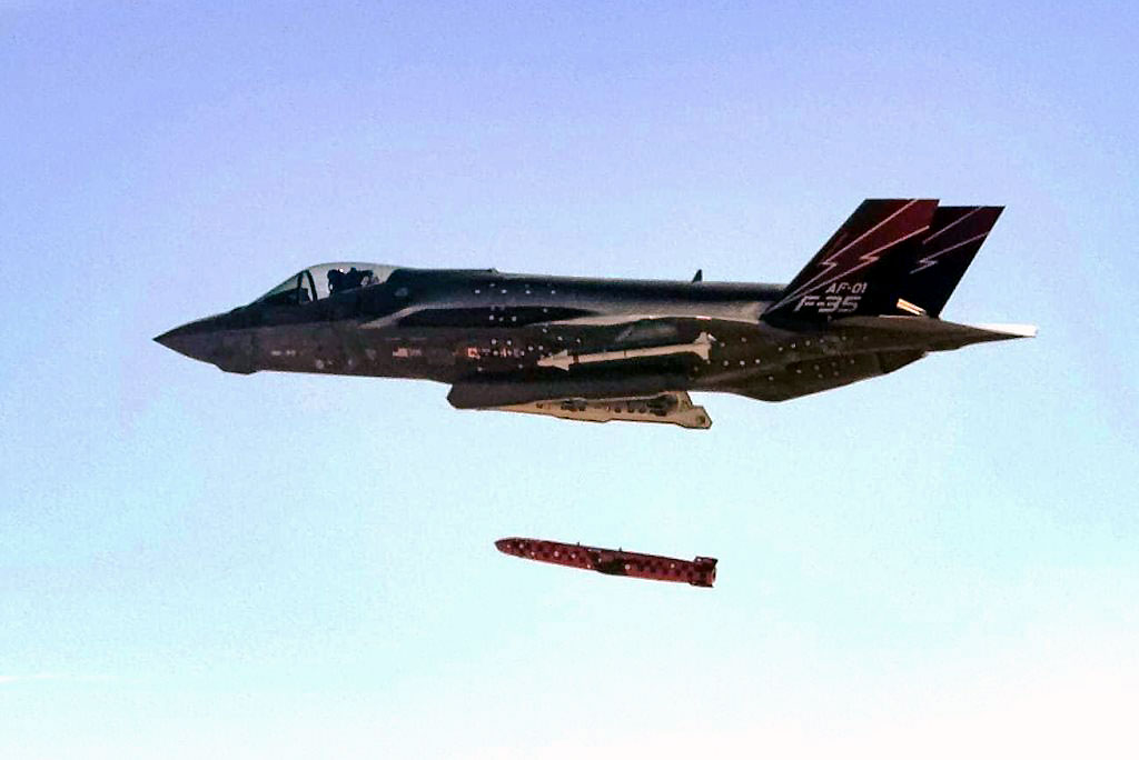 Successful Joint Strike Missile missile drop from F-35A - EDR Magazine