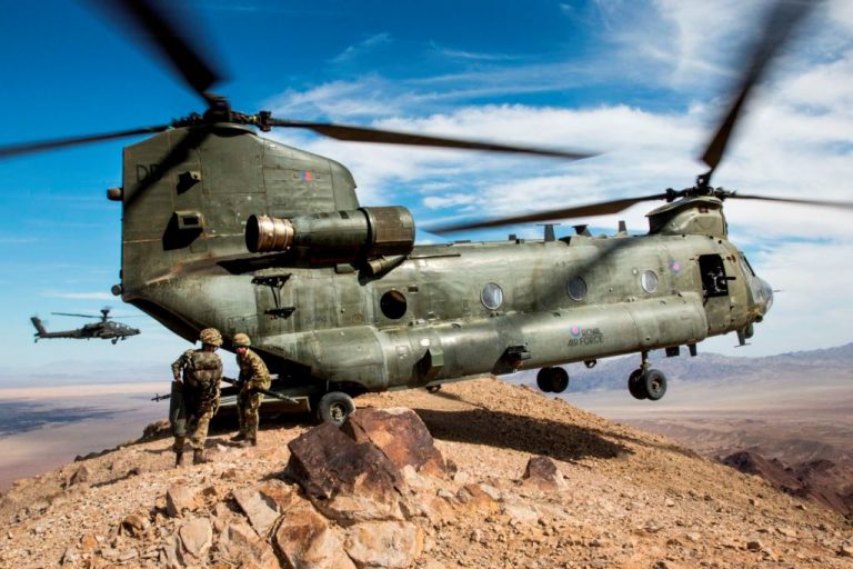 Boeing to boost UK Royal Air Force Chinook fleet - EDR Magazine