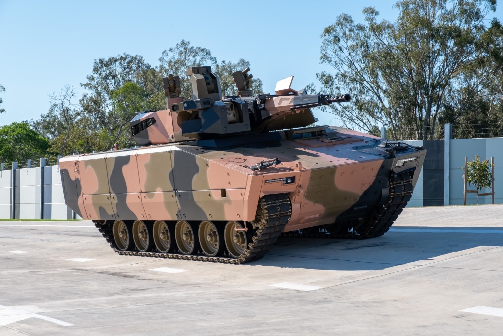 Mobility and firepower: Rheinmetall presents the Lynx 120 mechanized ...