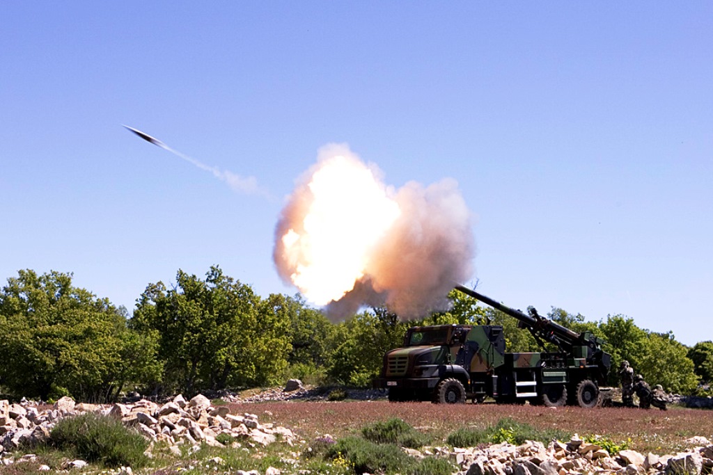 Increasing effectiveness and range: the new LU 220 HE 155 mm munition ...
