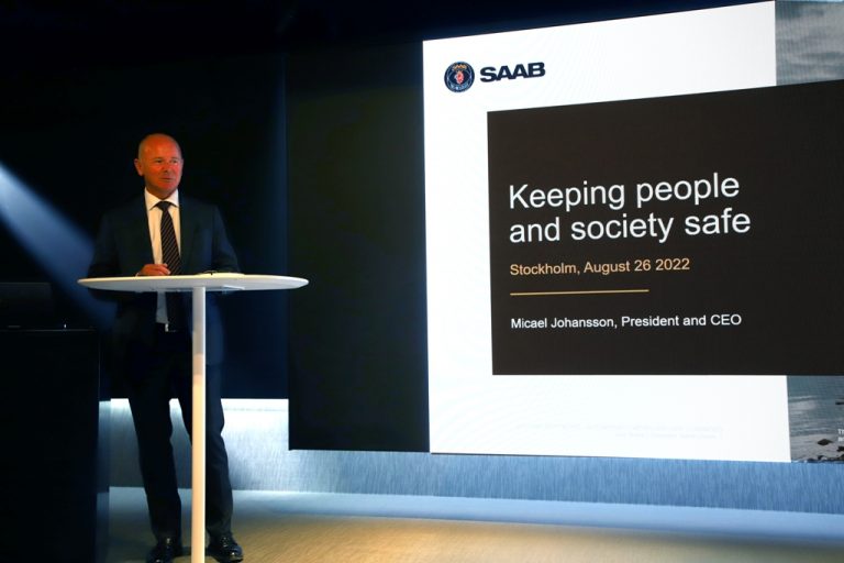 Saab and the Swedish Armed Forces Sign new Maintenance Contract for ...