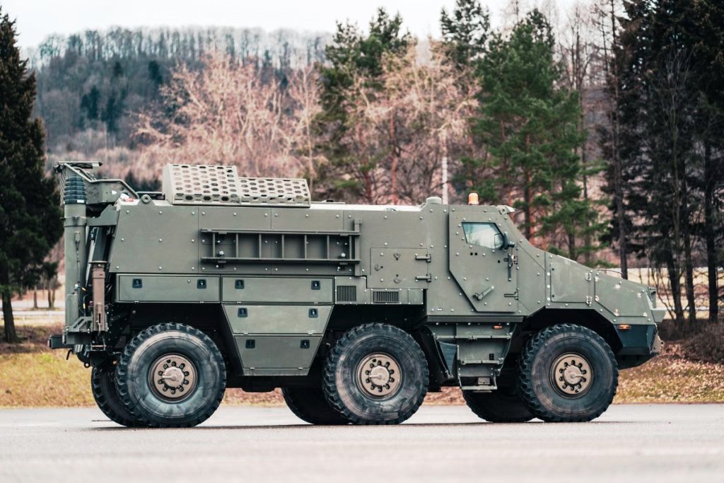 First appearance of Czech Army Titus at the Future Forces Forum - EDR ...