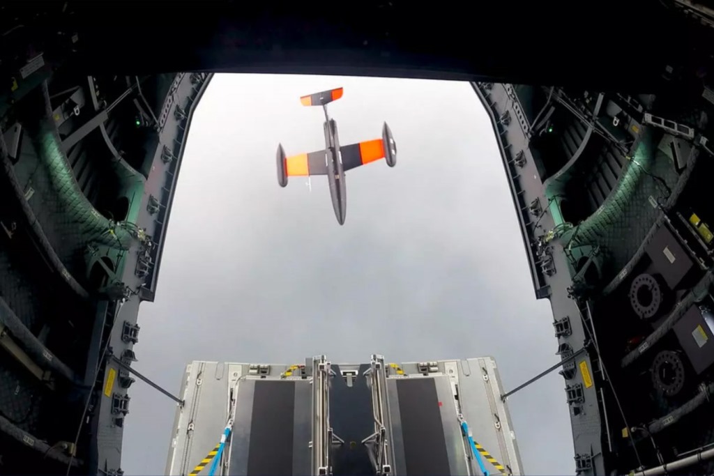 Airbus: Remote Carrier demonstrator released and operated from flying ...