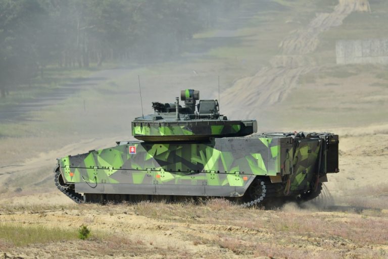 BAE Systems: Slovakia signs $1.37 billion deal for 152 CV90s under ...