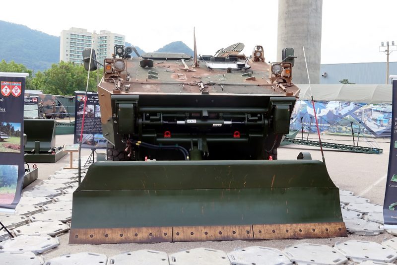 LAAD 2023 - Brazilian Army Guaraní: simulator and specialised versions ...