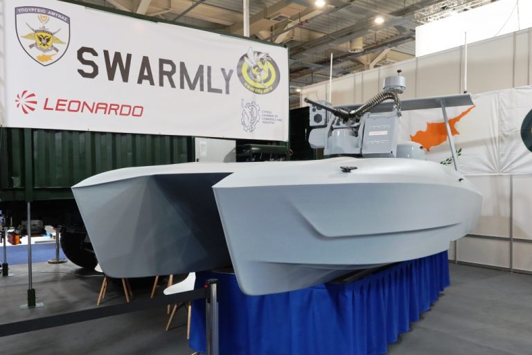 DEFEA 2023 - Swarmly and Leonardo join forces on the B5 Hydra armed USV ...