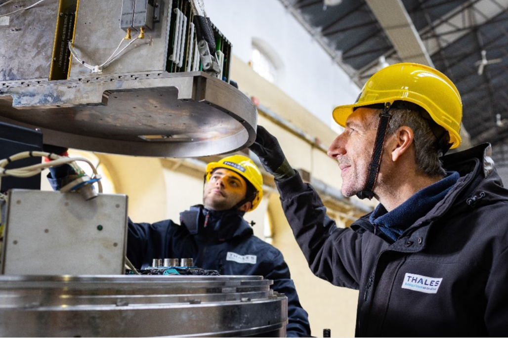 Thales strengthen its partnership with the Italian Navy with a new ...