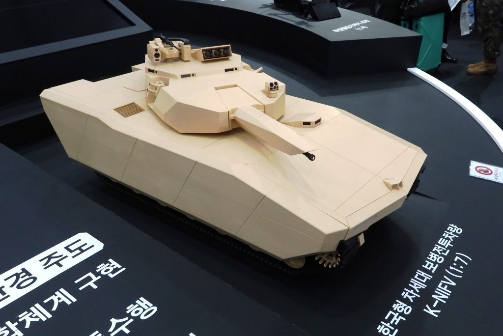 ADEX 2023 - Hanwha looks in the future of IFVs with its K-NIFV - EDR Magazine