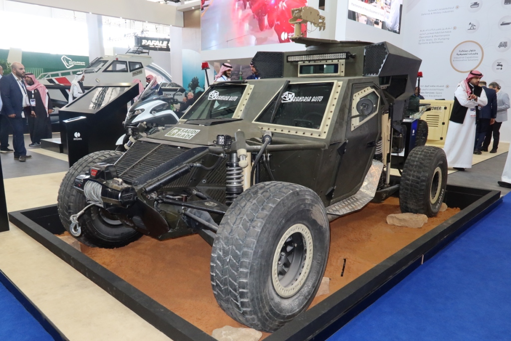WDS 2024 - The Alkhorayef Group unveils Bandria, a high speed armoured buggy - EDR Magazine