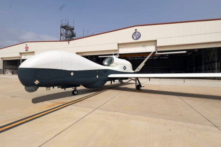 Boeing MQ-25 Unmanned Aerial Refueler Completes First Test Flight - EDR ...