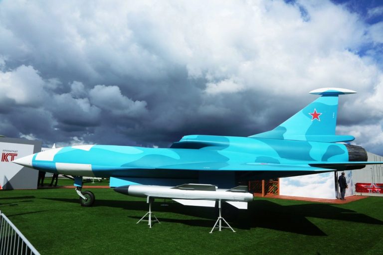 Army-2024 - Kronshtadt unveils its Grom strike UAV in a new ...
