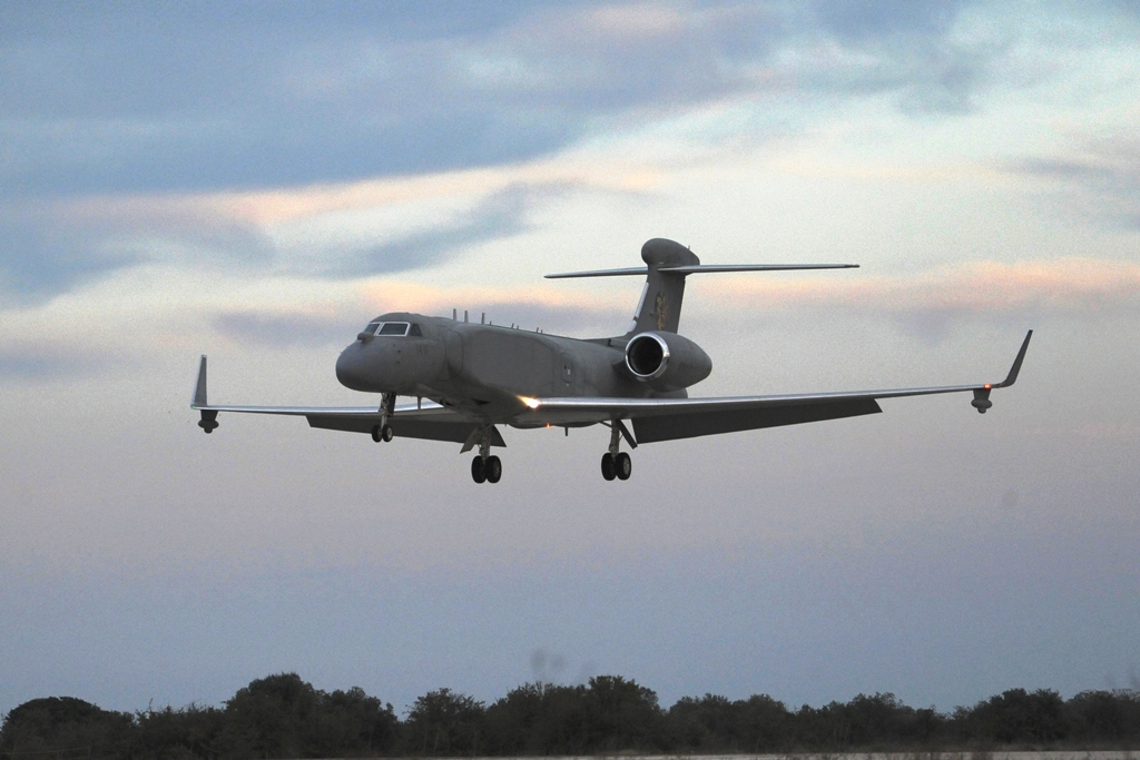 Italy enlarges and enforces its fleet of special mission aircraft - EDR ...