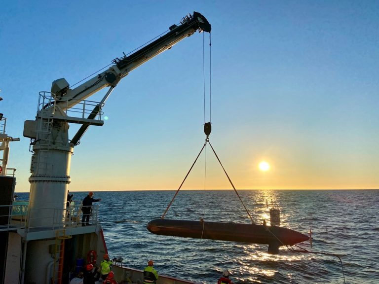 BlueWhale, the unique large Autonomous Underwater Vehicle (AUV ...