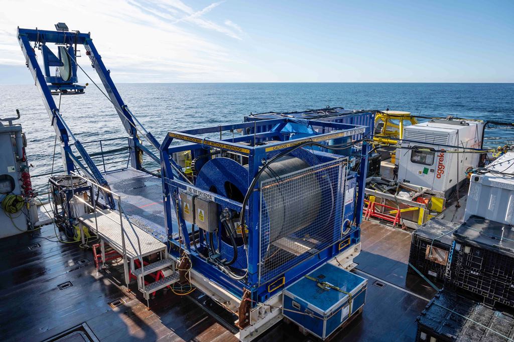 JFD successfully mobilises the NATO Submarine Rescue System (NSRS ...