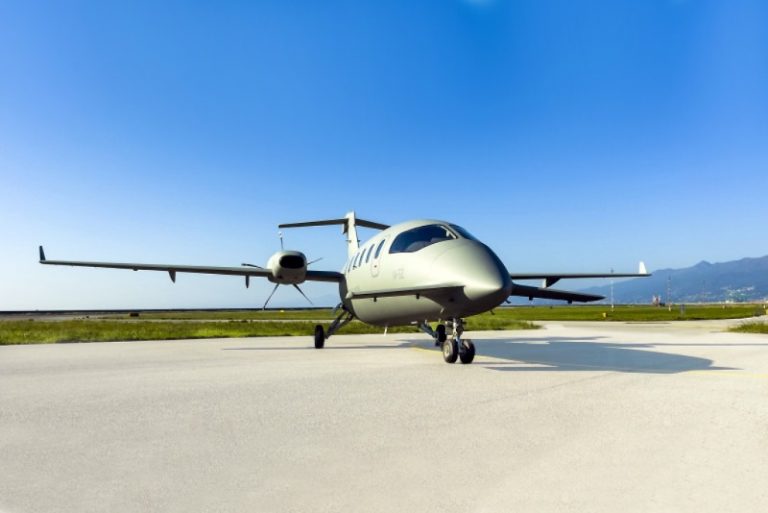 Piaggio Aerospace three new P.180 Avanti “EVO+” delivered to the ...