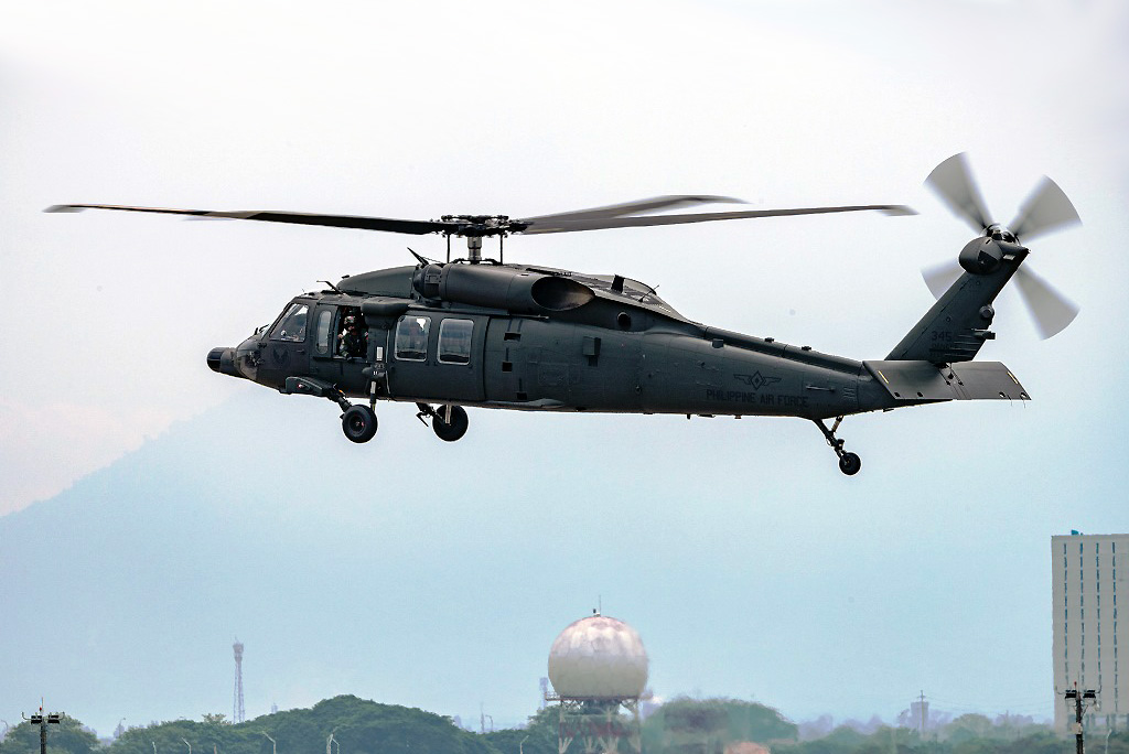 Lockheed Martin Delivers S-70i™ Black Hawk® Helicopters to the ...