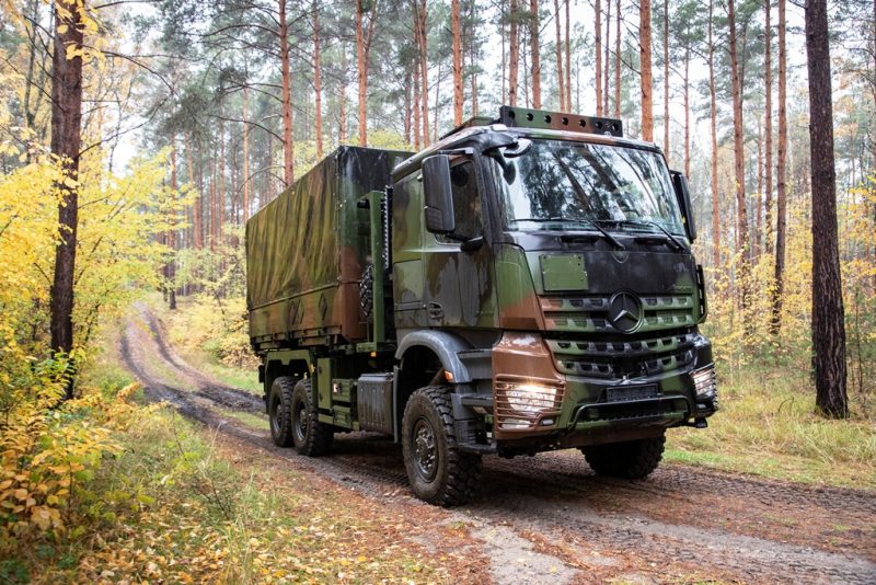 Daimler Truck receives major order from Bundeswehr's mobility service ...