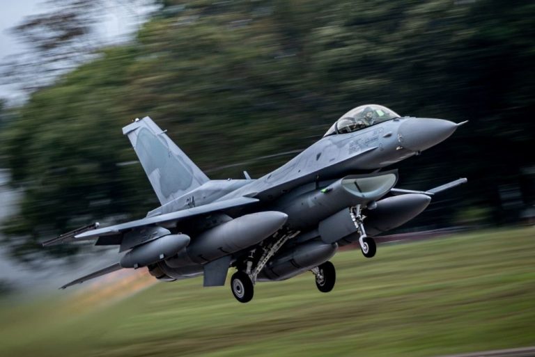 Lockheed Martin completes production of initial F‑16 Block 70 flees for ...