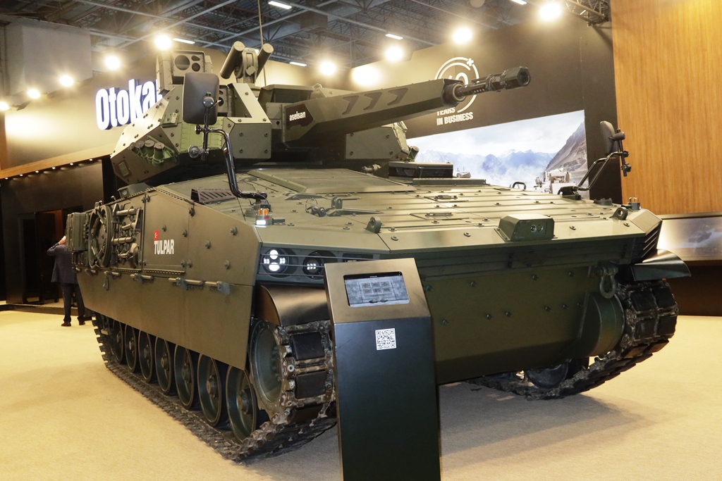 Saha Expo – Otokar Tulpar tracked IFV first appearance with Aselsan ...